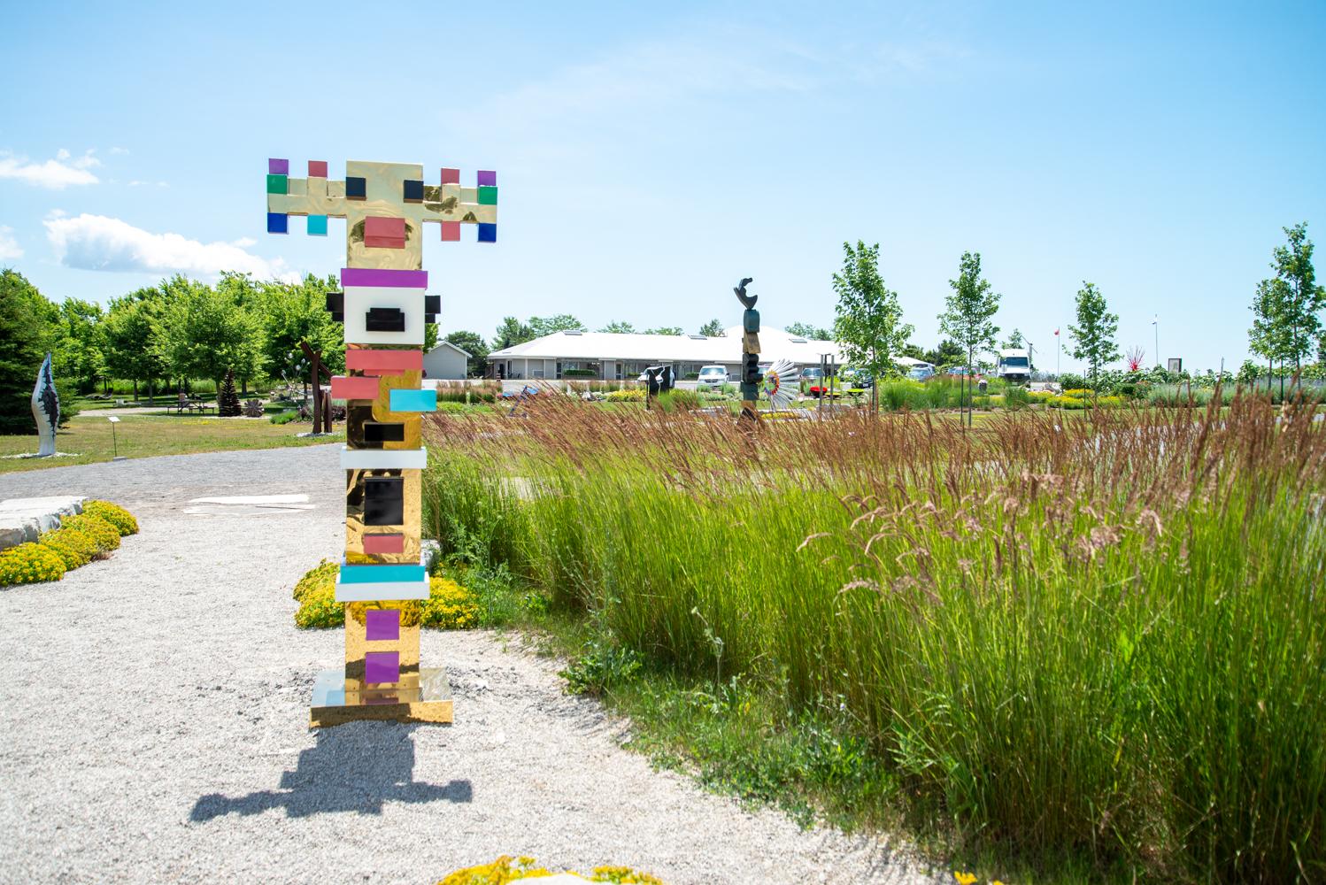 Viktor Mitic - Minecraft Totem - tall, colorful, gold plated, stainless ...