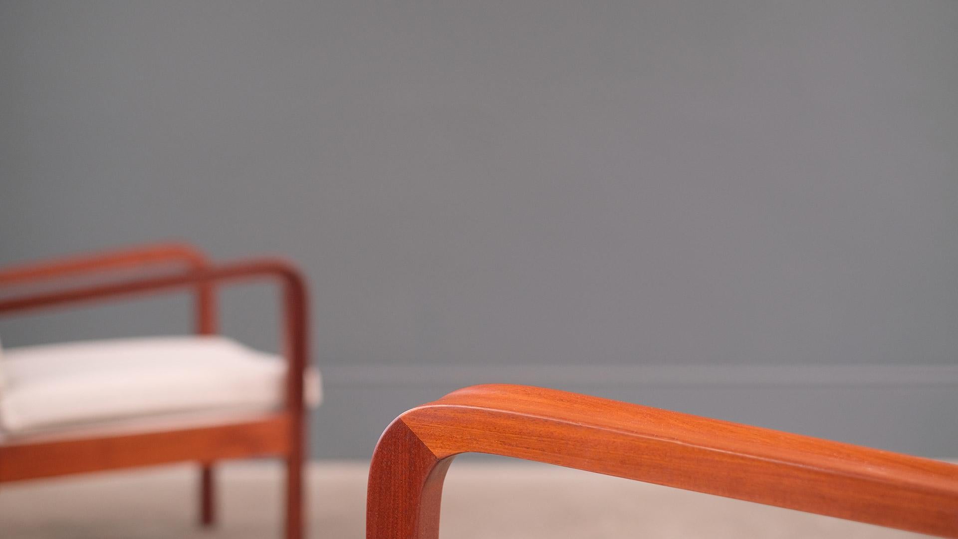 Vilhelm Lauritzen Chairs at 1stDibs