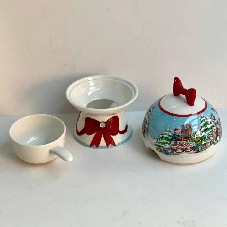 Villeroy and Boch Santa's Apple Baker. Porcelain Winter Bakery Delight Apple Baker For Sale at ...