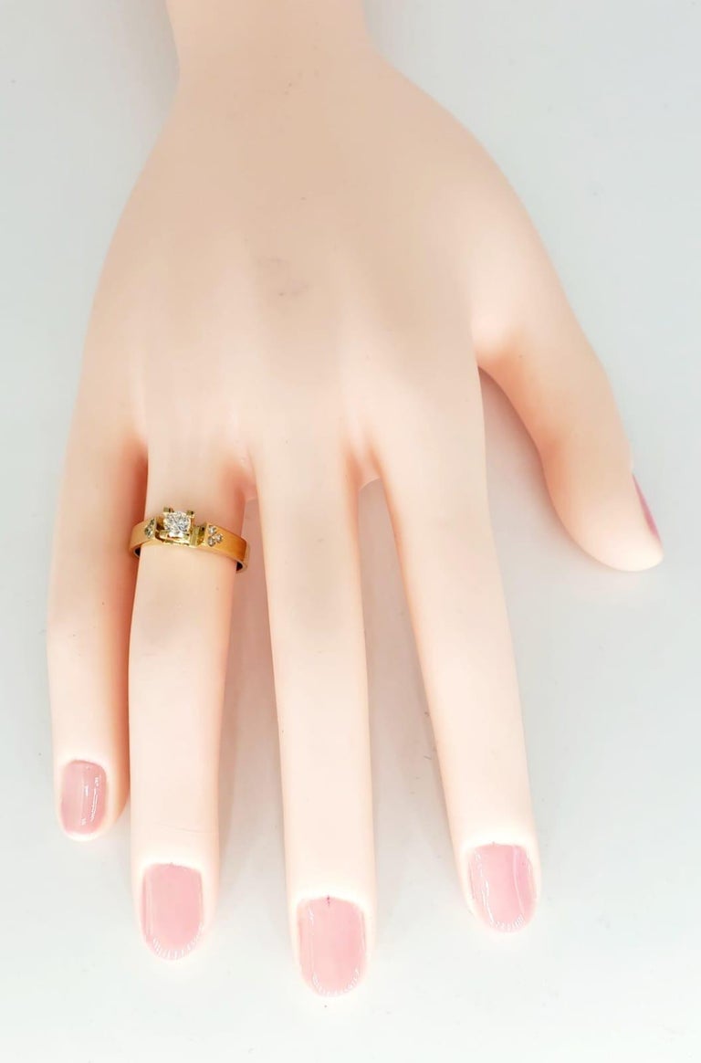 Vintage 0.30 Carat Diamonds Engagement Ring 18k Solid Gold For Sale at ...