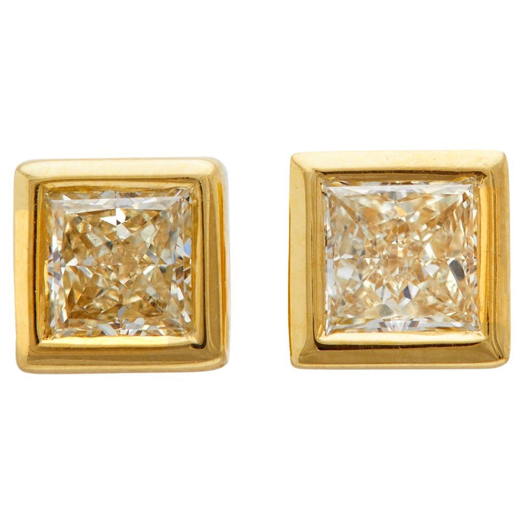 Vintage 18K Gold Princess Cut Diamond Earrings For Sale at 1stDibs