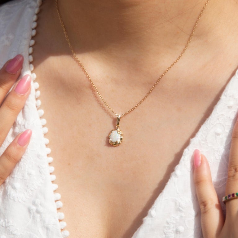 Vintage 14 Carat Gold Oval Australian Crystal Opal Pendant and 9 Carat ...
