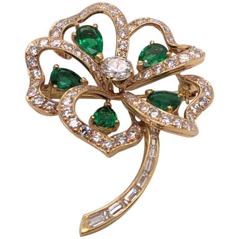 Vintage 14 Karat Gold Diamond and Emerald 4-Leaf Clover Pin at 1stDibs ...