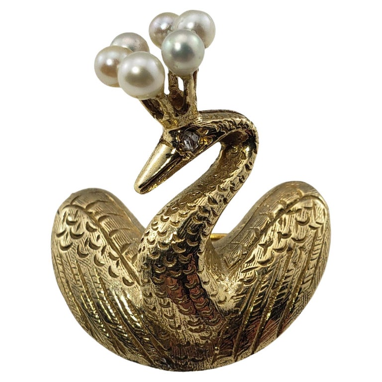 Vintage 14 Karat Yellow Gold, Pearl and Diamond Swan Brooch/Pin at 1stDibs