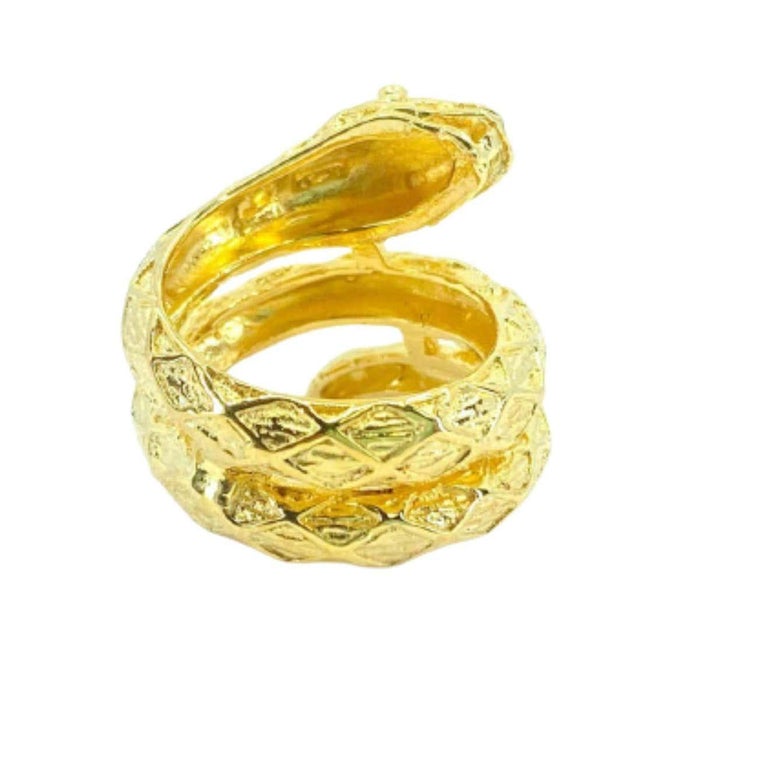 Vintage 14k Gold and Diamond Designer Snake Design Ring For Sale at 1stDibs
