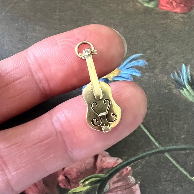 Vintage 14K Gold Violin Charm Pendant For Sale at 1stDibs