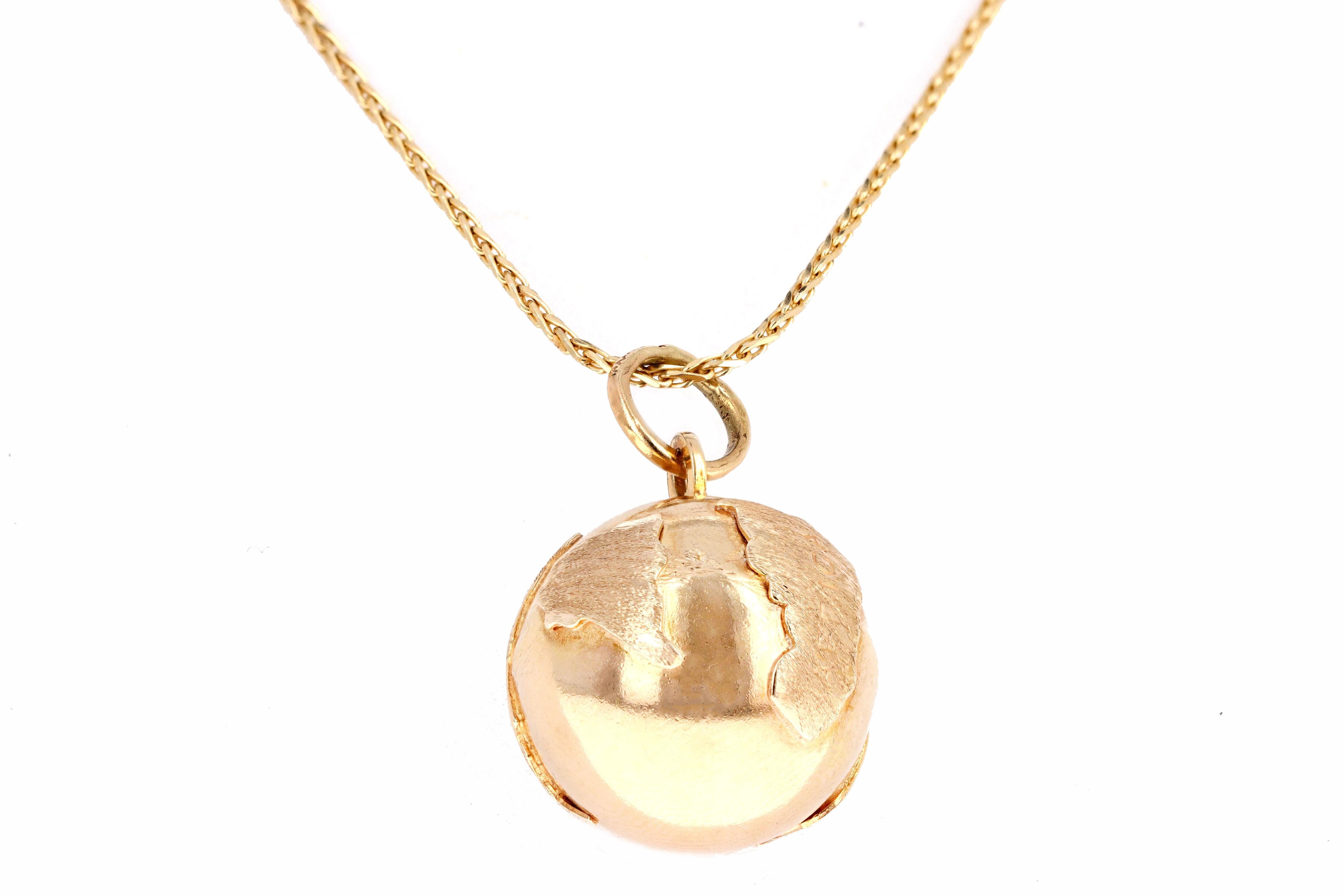 Vintage 14K Yellow Gold Globe Charm Pendant Necklace at 1stDibs | 14k ...