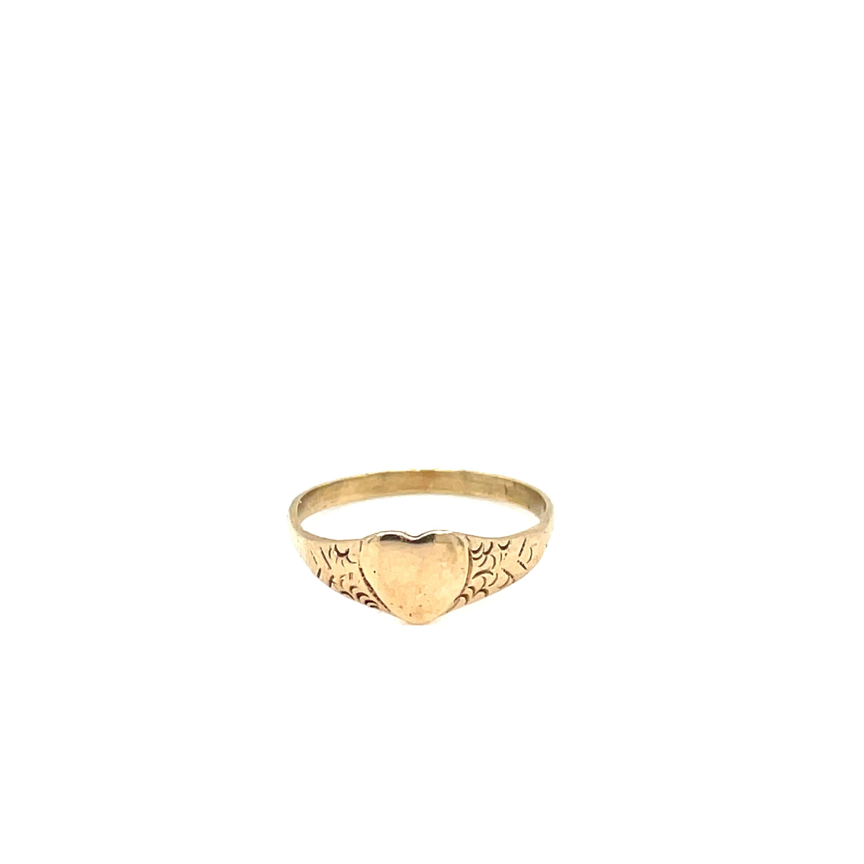 Vintage 14k Yellow Gold Heart Scroll Shoulders Signet Ring For Sale at ...
