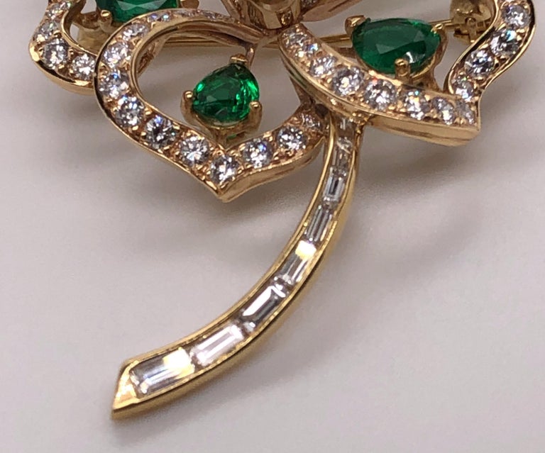 Vintage 14 Karat Gold Diamond and Emerald 4-Leaf Clover Pin at 1stDibs ...