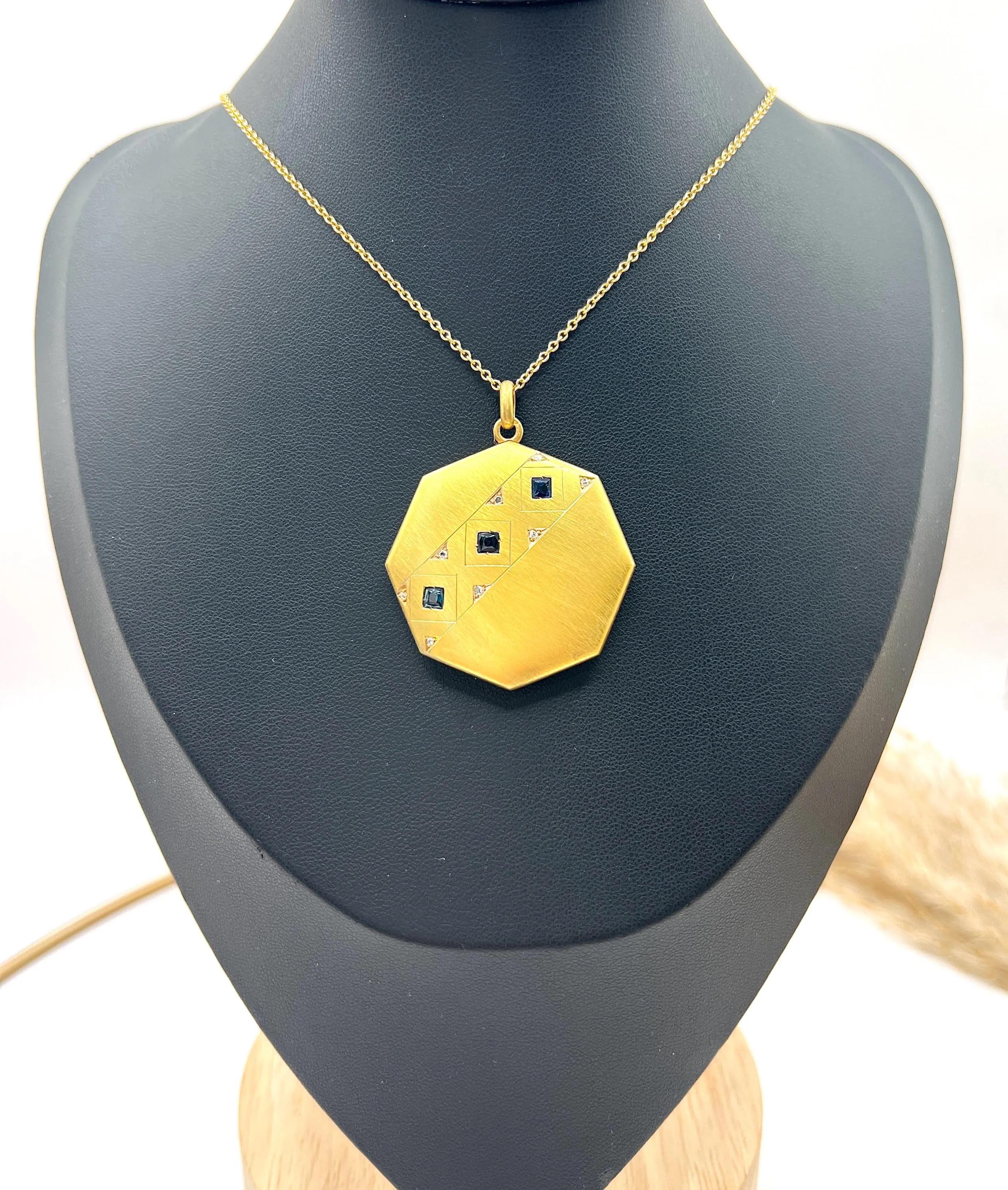 Vintage 15ct Yellow Gold, 1930s Octagonal Shaped Sapphire and Diamond ...