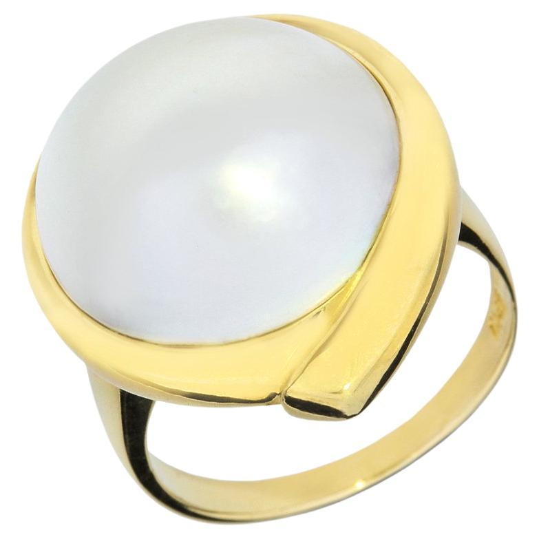 Mabe Pearl with 14k Yellow Gold Ring with Diamonds For Sale at 1stDibs