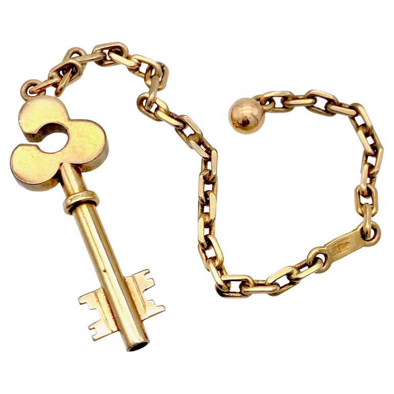 Vintage 18 Karat Gold Key Holder For Sale at 1stDibs
