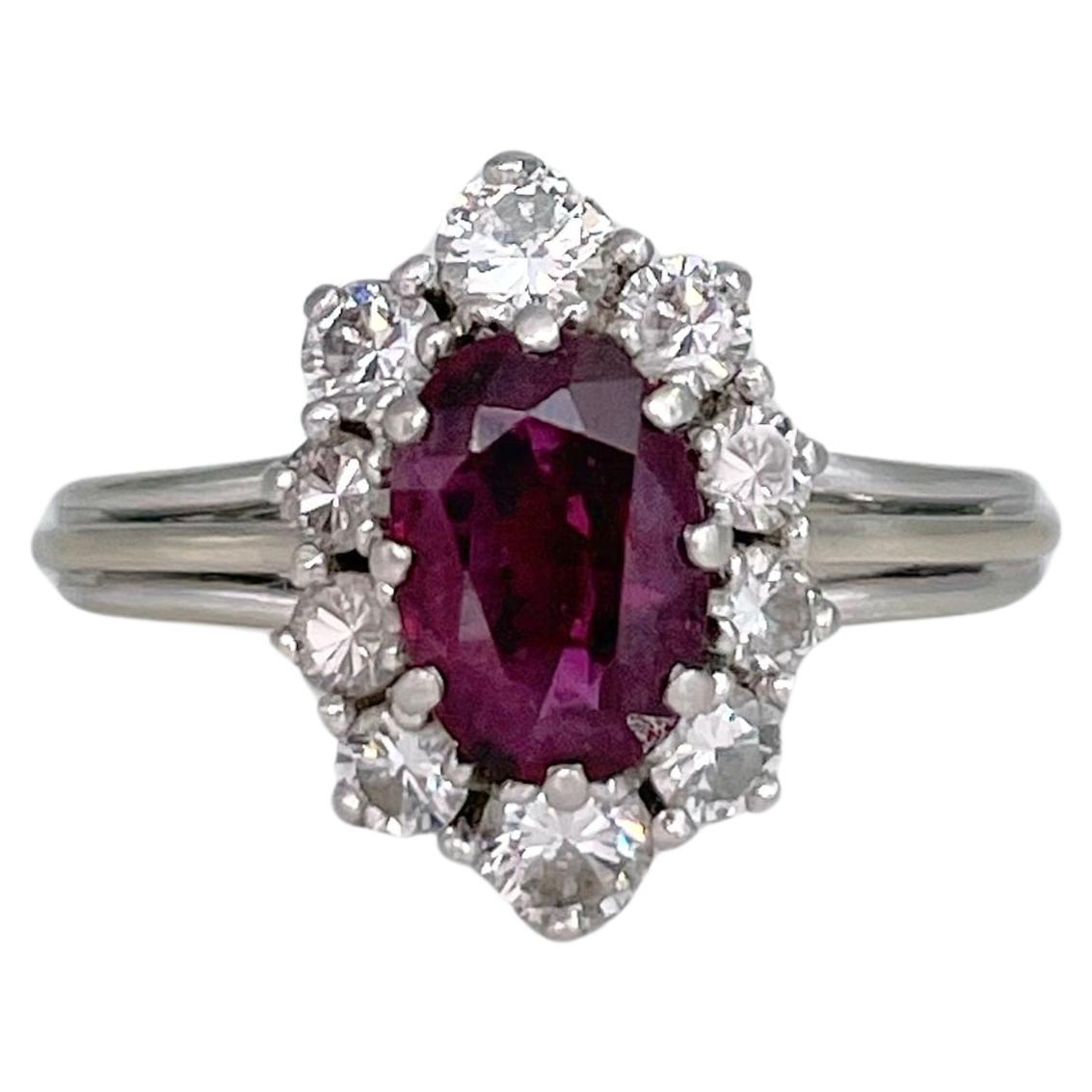 Vintage 14 Karat Gold 10.00 Carat Emerald 1.00 Carat Diamond Cluster ...