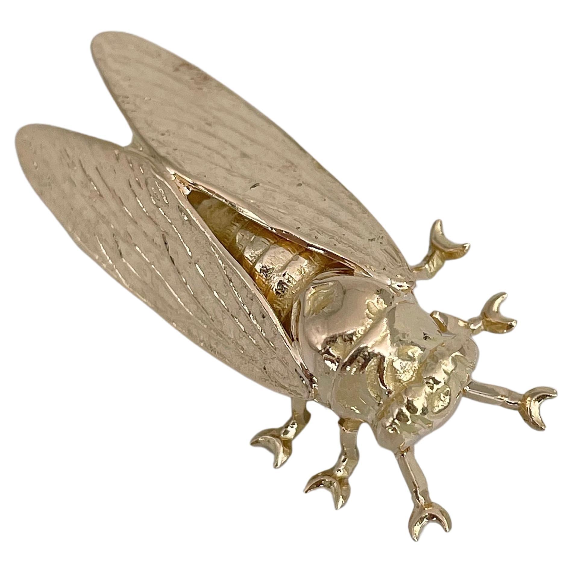 Vintage 18 Karat Yellow Gold Cicada Insect Pin Brooch For Sale at 1stDibs