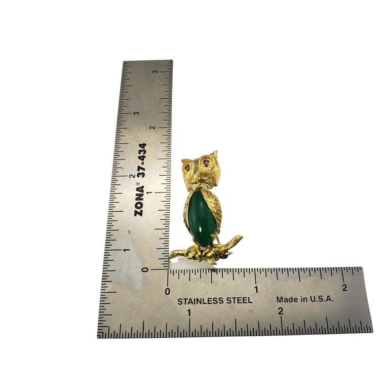 18 Karat Yellow Gold Green Onyx and Simulated Ruby Owl Brooch/Pin For ...