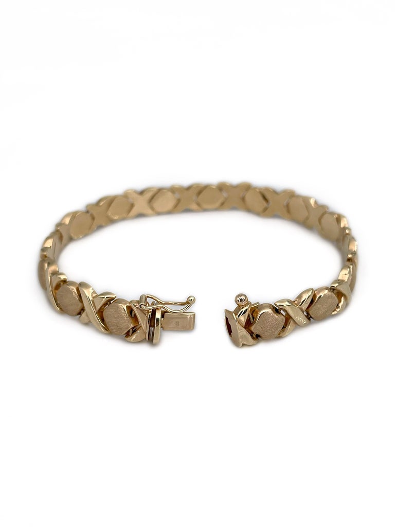 Vintage 18 Karat Yellow Gold Xoxo Chain Link Bracelet For Sale at 1stDibs