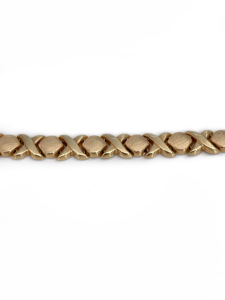 Vintage 18 Karat Yellow Gold Xoxo Chain Link Bracelet For Sale at 1stDibs