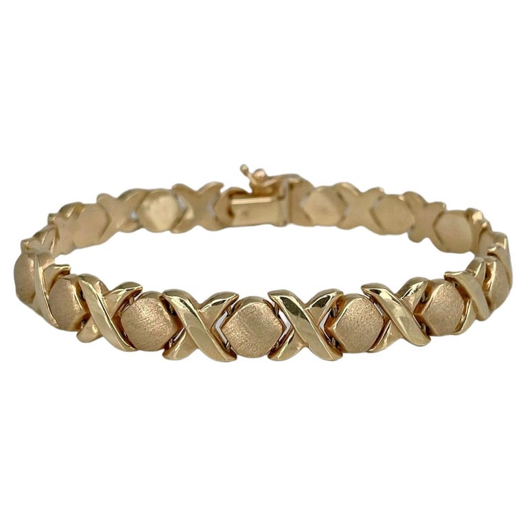 Vintage 18 Karat Yellow Gold Xoxo Chain Link Bracelet For Sale at 1stDibs
