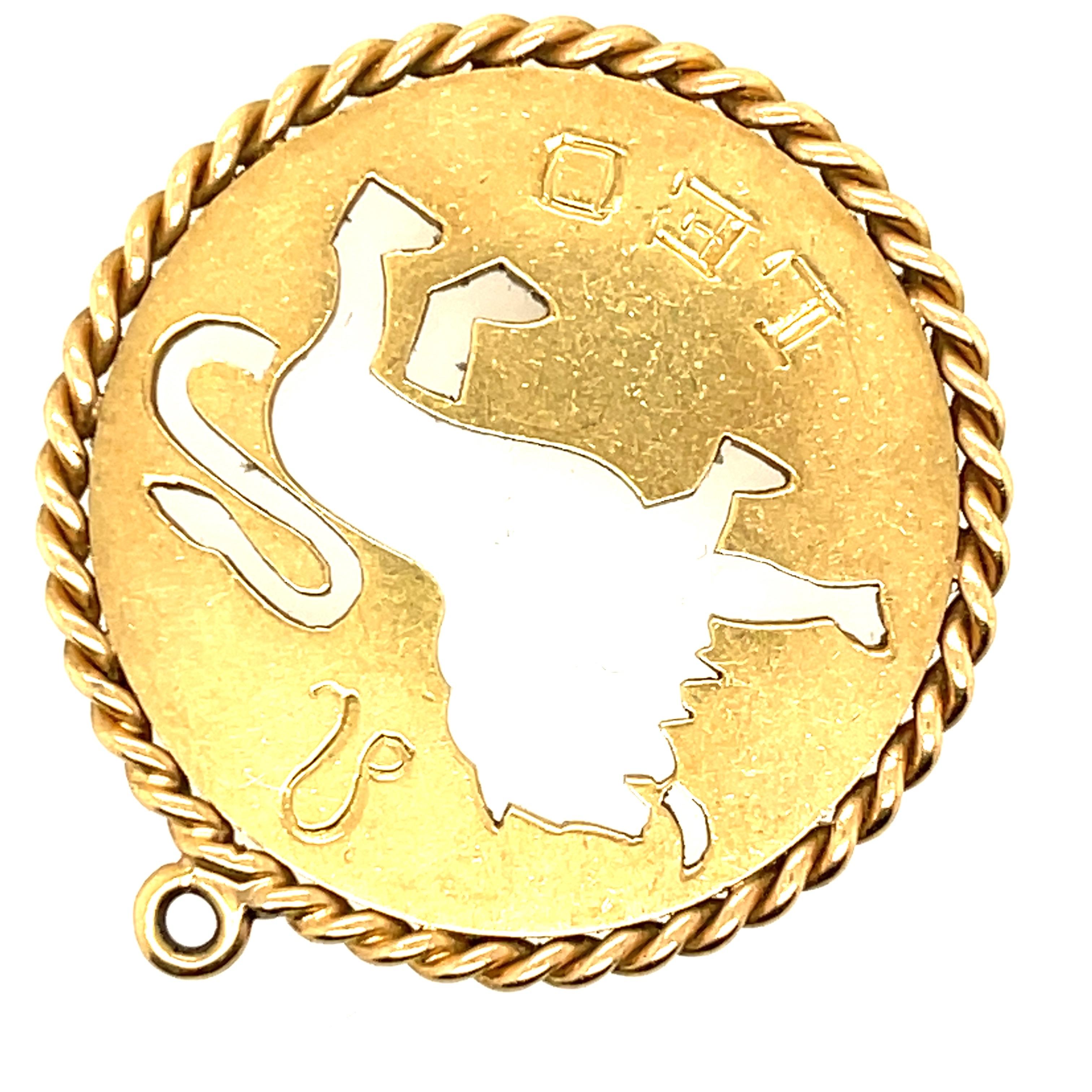 Vintage 18 Karat Yellow Gold Zodiac Leo Charm Pendant For Sale at 1stDibs