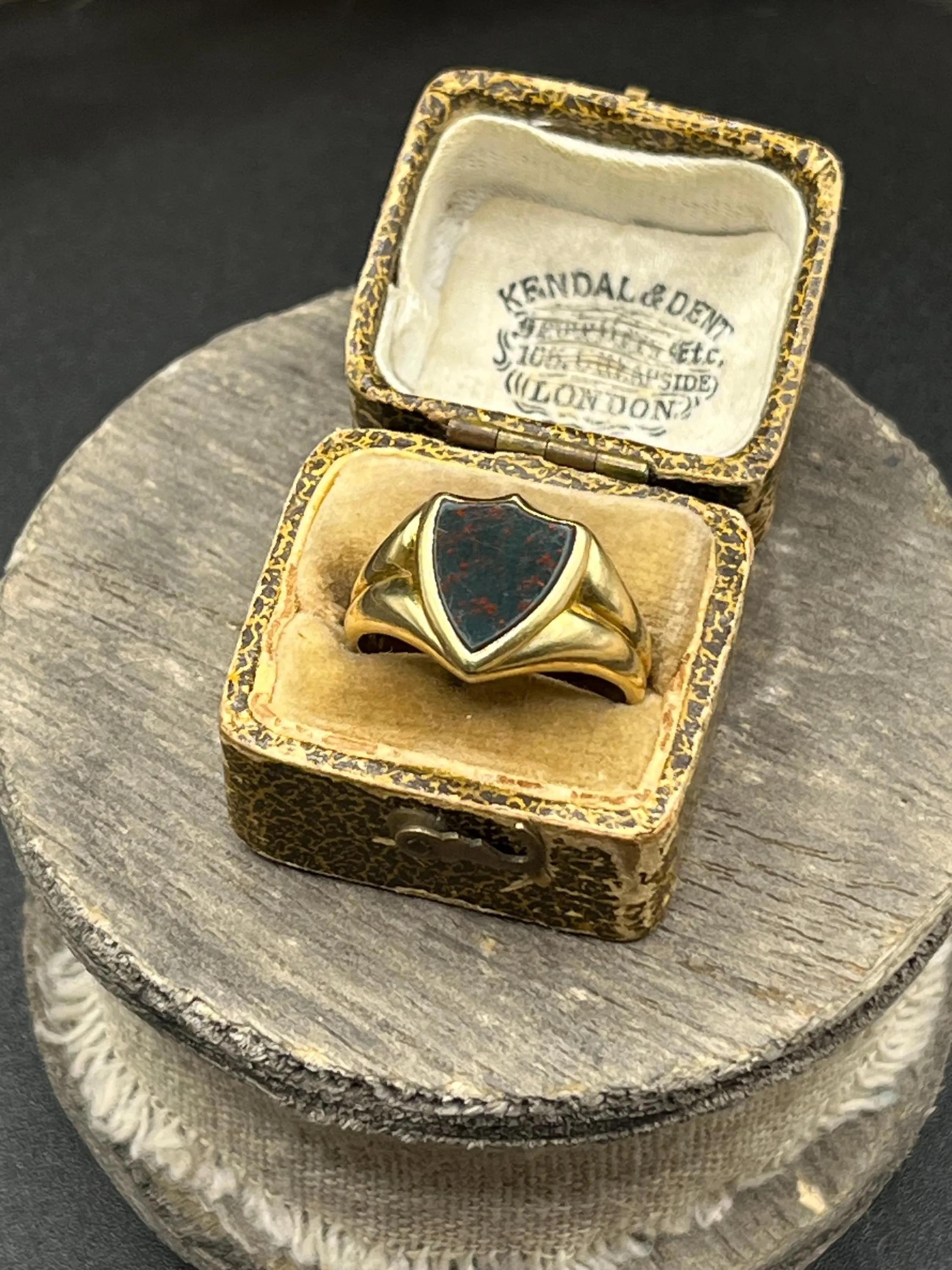 Vintage 18ct Yellow Gold, Bloodstone Shield Signet Ring, Circa 1920 For ...