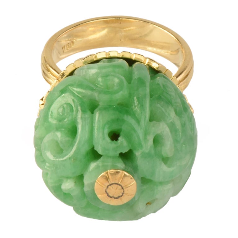 Vintage 18k Gold, Carved Jade Ring, Circa 1970 For Sale at 1stDibs