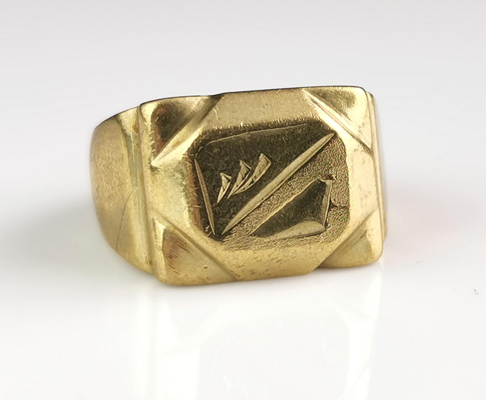 Vintage 18k gold plated signet ring, heavy, 1970s For Sale at 1stDibs