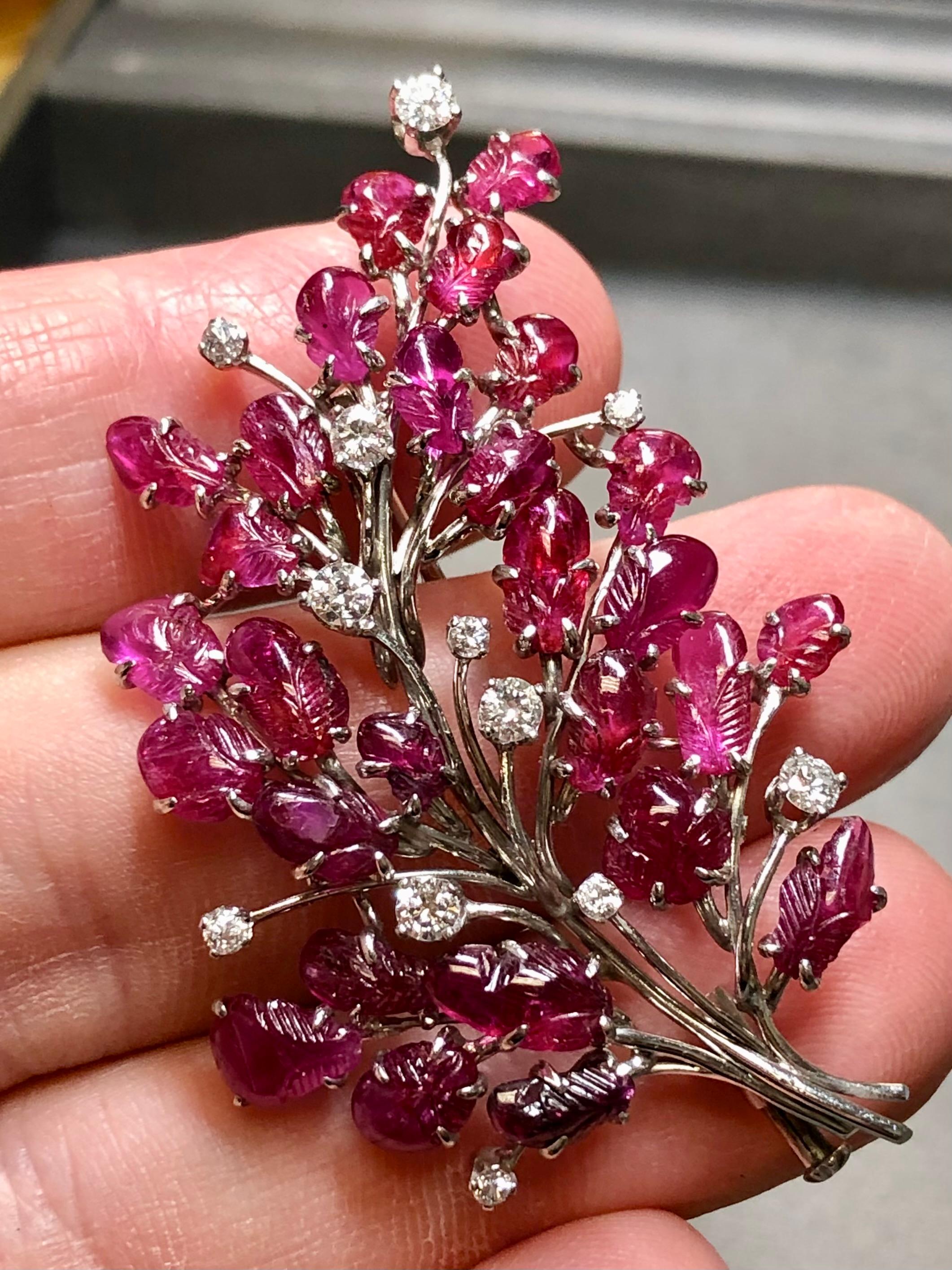 Vintage 18K White Gold Carved Ruby Leaf Diamond Brooch Pin 14.20cttw G ...