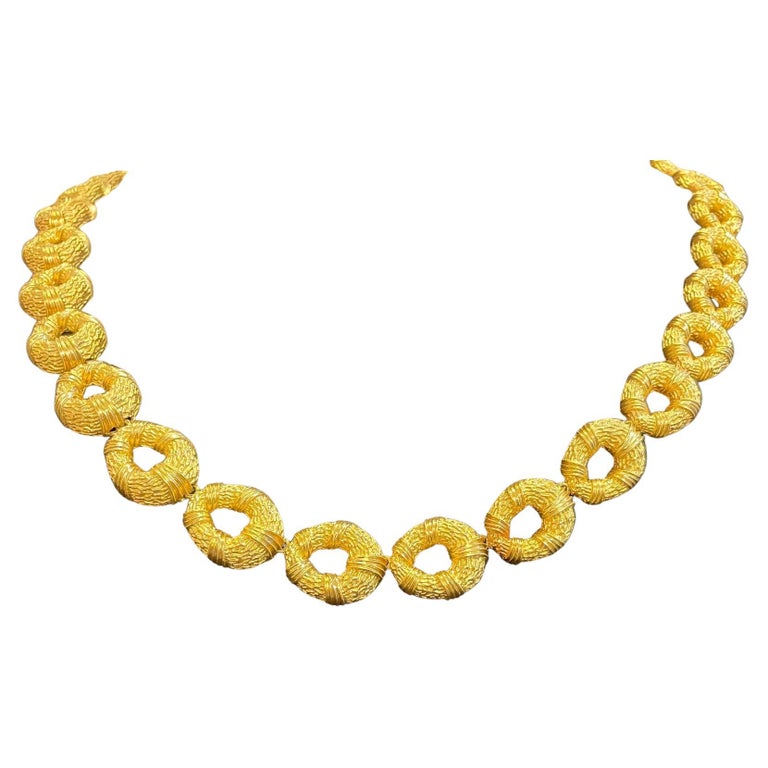 Vintage 18k Yellow Gold Oval Link Necklace For Sale at 1stDibs
