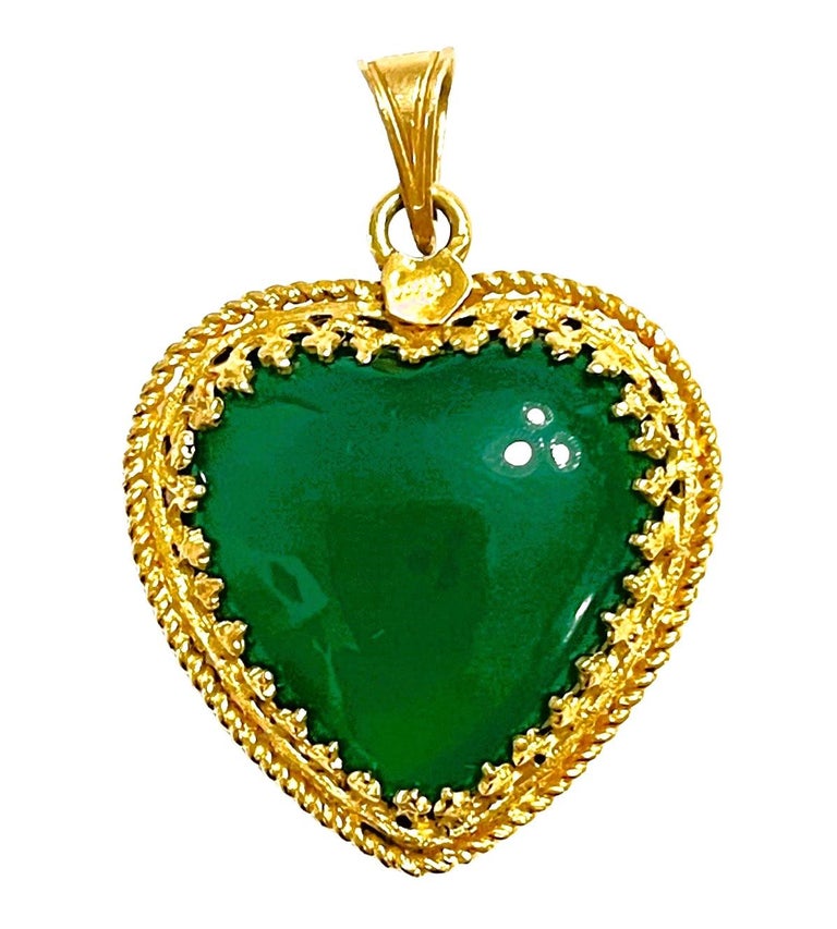 Vintage 18Kt Gold Heart Jade Pendant. Fancy Scrolling Surround On Both ...