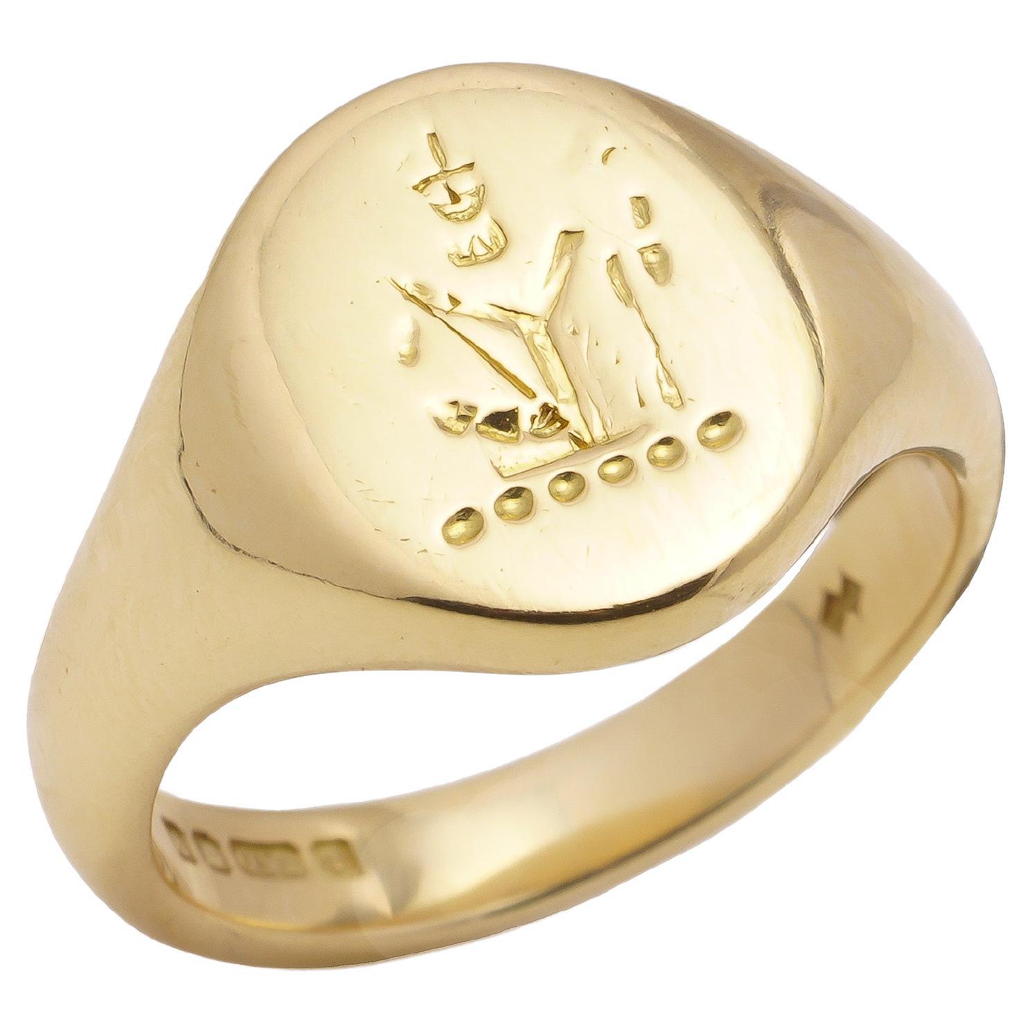 Antique 18kt. yellow gold oval signet ring For Sale at 1stDibs