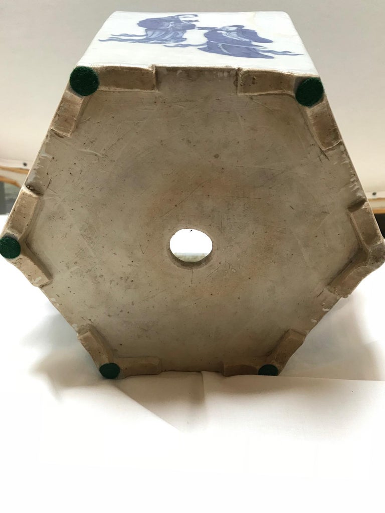 Vintage 1950s Chinese Blue and White Hex-Pot For Sale at 1stDibs