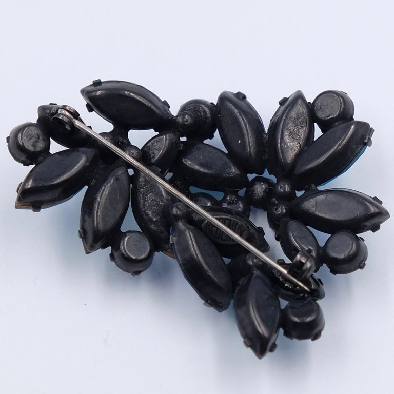 Vintage 1950's Regency Deep Blue Crystal Brooch at 1stDibs