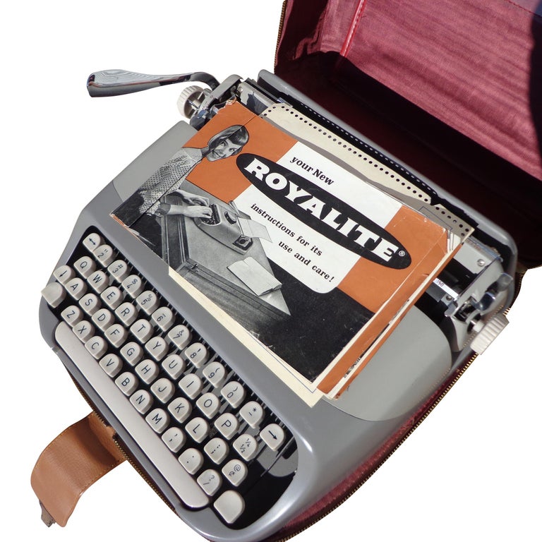 Vintage 1960's Royalite Portable Typewriter with Case at 1stDibs ...