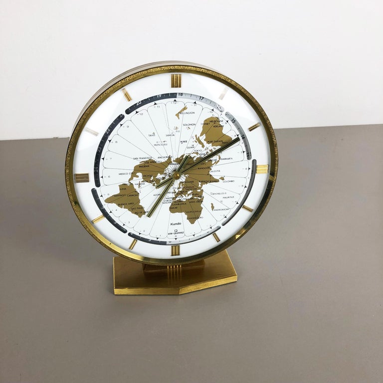 Vintage 1970s Modernist Ele-Quarz Table World Clock Clock by Kundo ...