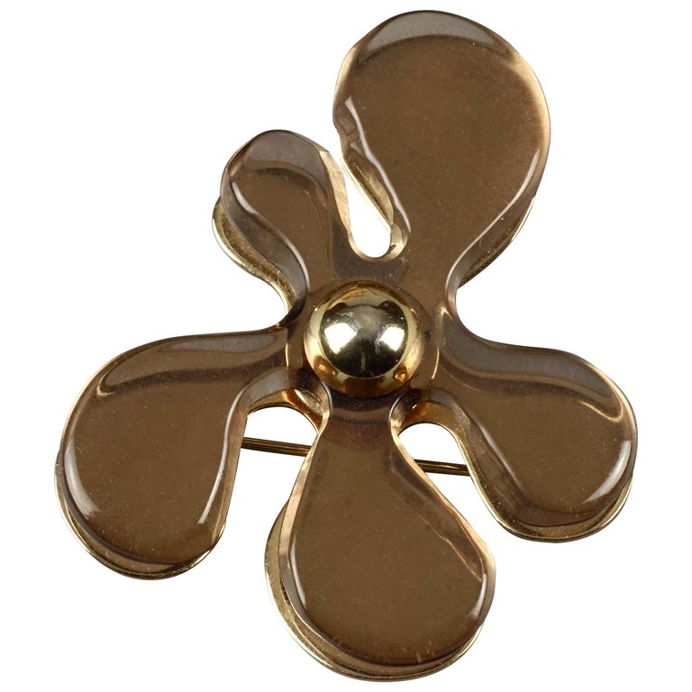 Vintage 1971 CHRISTIAN DIOR Lucite Flower Brooch For Sale at 1stDibs