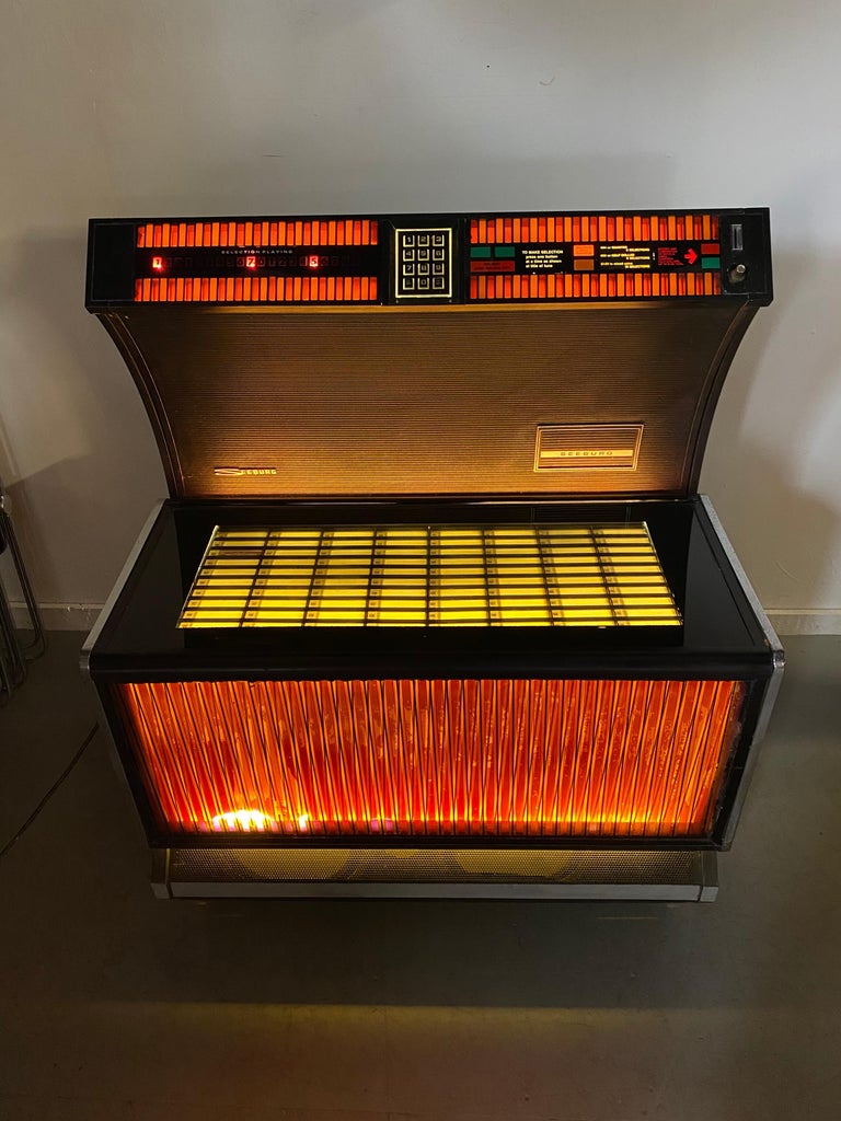 Vintage 1971 Seeburg Jukebox, USC2 "Bandshell Firestarter" at 1stDibs ...