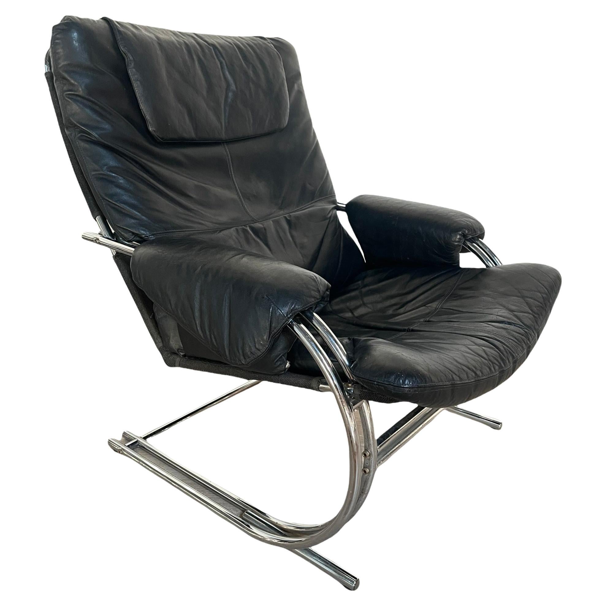 Vintage 1980s Black Leather Lounge Chair For Sale at 1stDibs