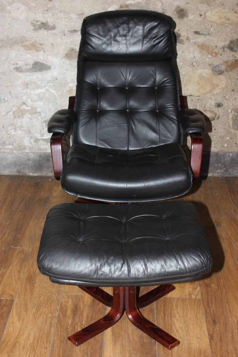 Vintage 1980s Designer Danish Leather and Rosewood Swivel Chair and ...