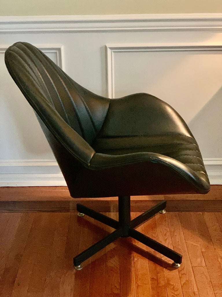 Vintage 1980's Swivel Bucket Lounge Chair For Sale at 1stDibs