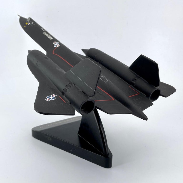 Vintage 1980s U.S. Air Force Lockheed SR-71 Blackbird Stealth Airplane ...