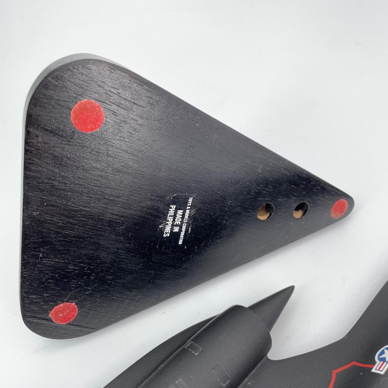 Vintage 1980s U.S. Air Force Lockheed SR-71 Blackbird Stealth Airplane ...