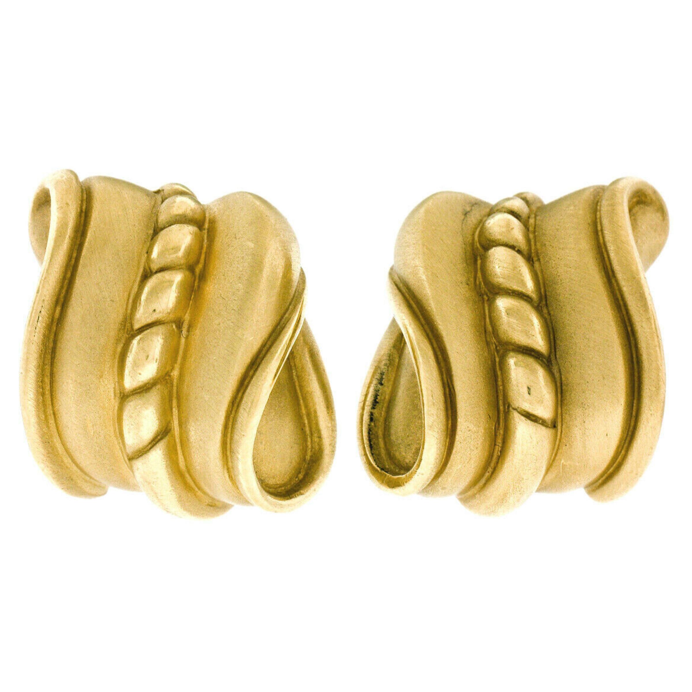 Kieselstein Cord Crown Heart 18 Karat Yellow Gold Earrings at 1stDibs
