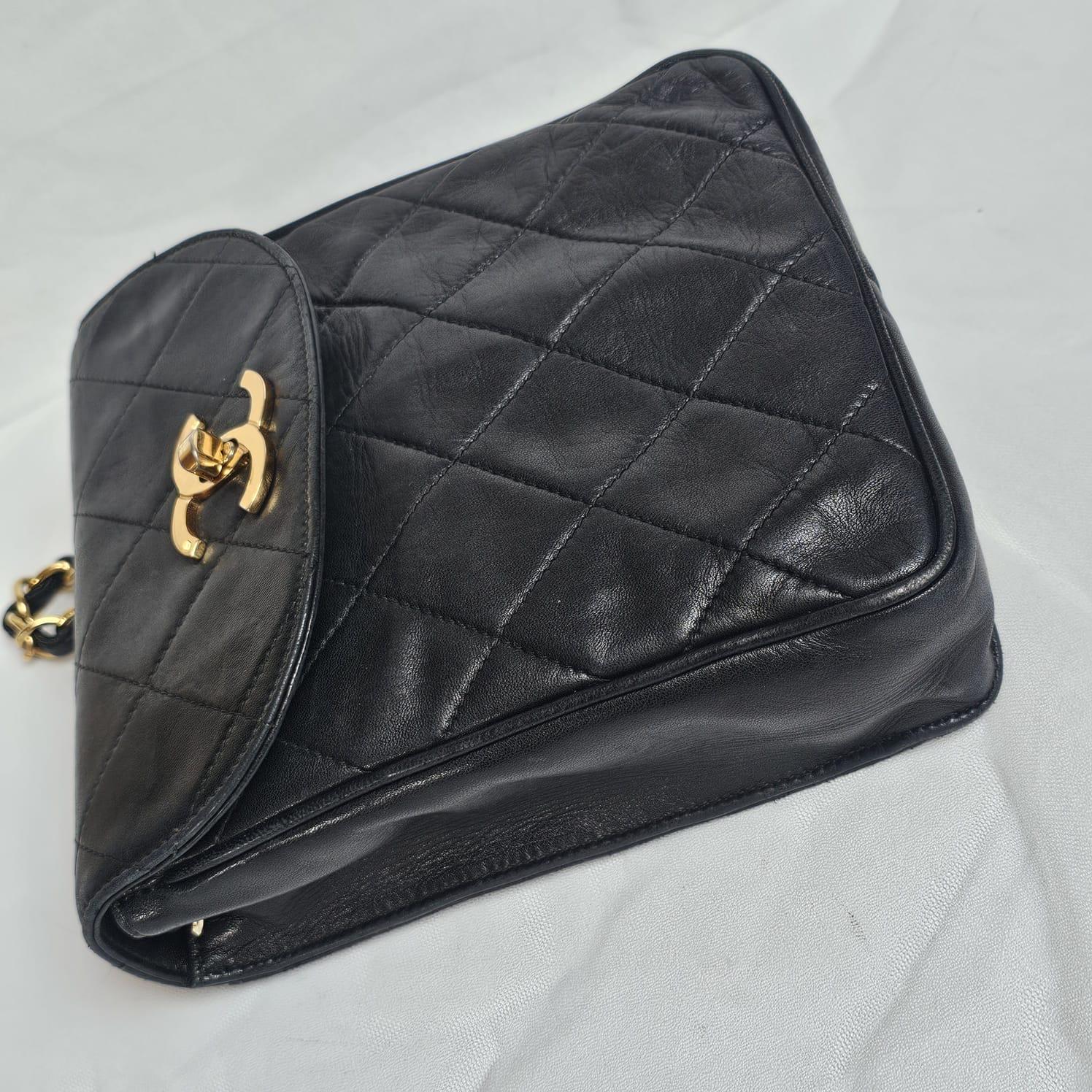 Vintage 1990s Chanel Black Lambskin Quilted Crossbody Bag For Sale at ...