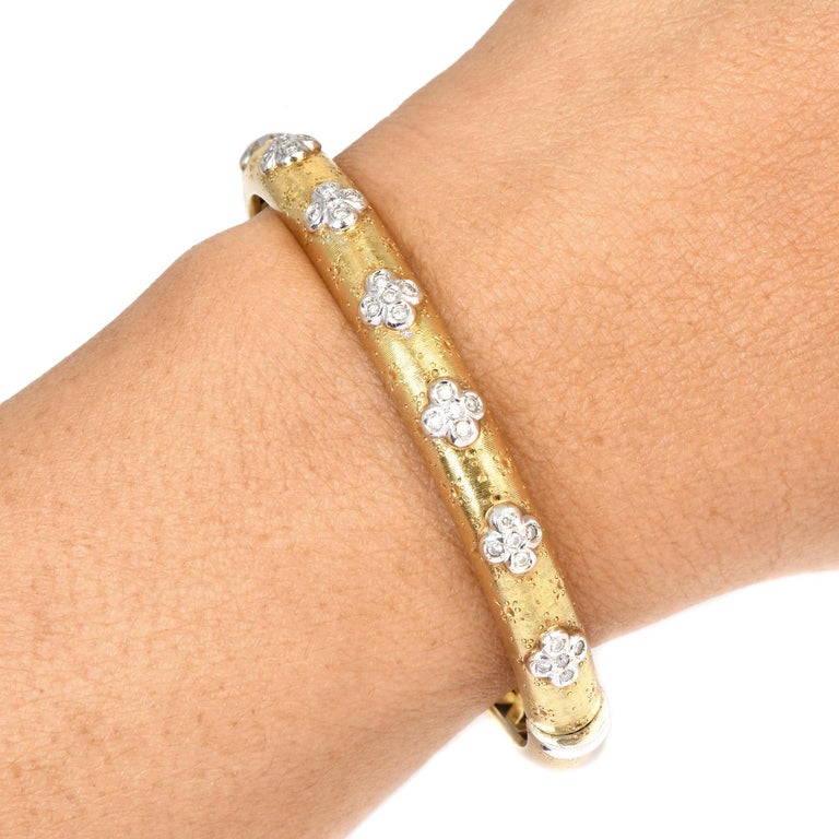 Vintage 1990s Diamond 18K Gold Italian Bangle Bracelet For Sale at 1stDibs