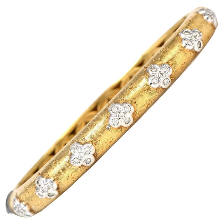Vintage 1990s Diamond 18K Gold Italian Bangle Bracelet For Sale at 1stDibs