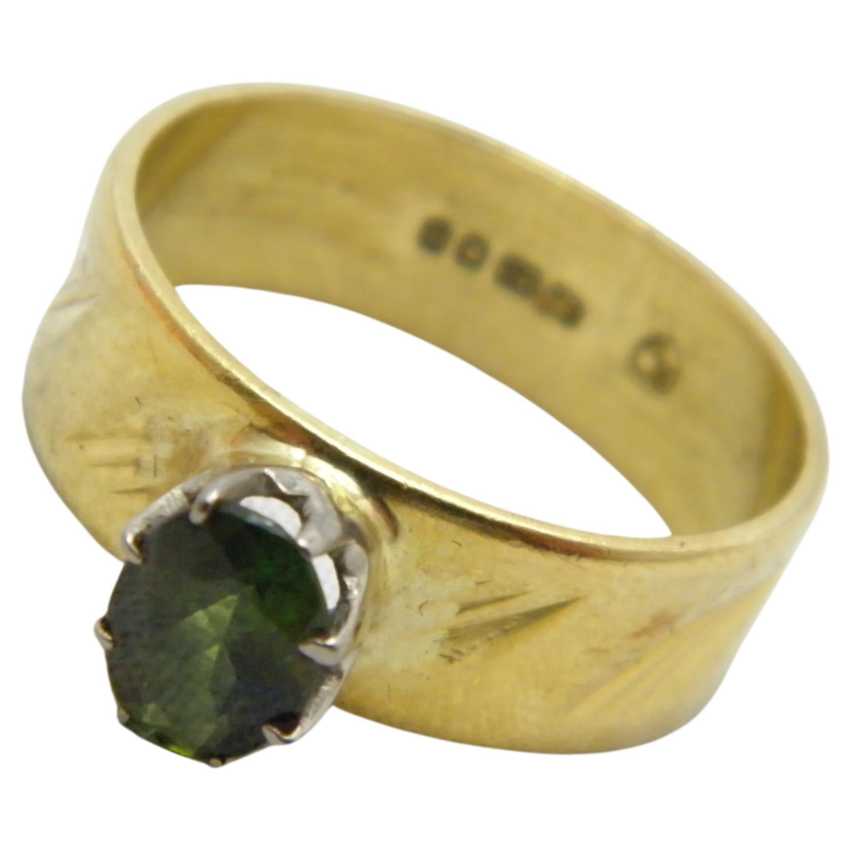 Victorian 22ct Yellow Gold Ruby Heart Signet Ring, Circa 1879 at 1stDibs