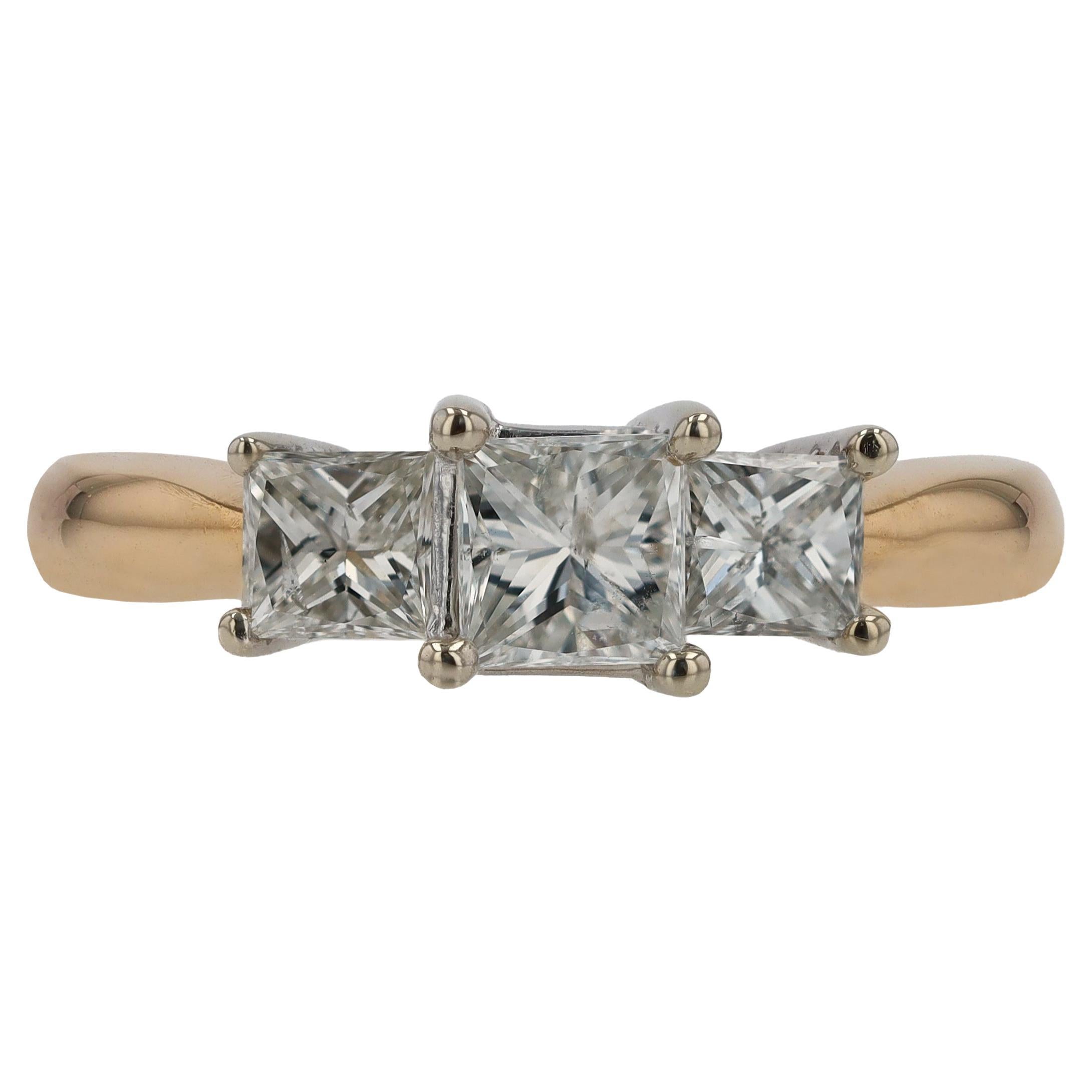 1.58ctw Princess Diamond Platinum 3 Stone Ring For Sale at 1stDibs
