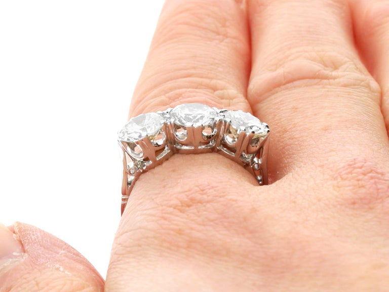 Vintage 3.30 Ct Diamond and 18 Ct White Gold Trilogy Ring For Sale at ...