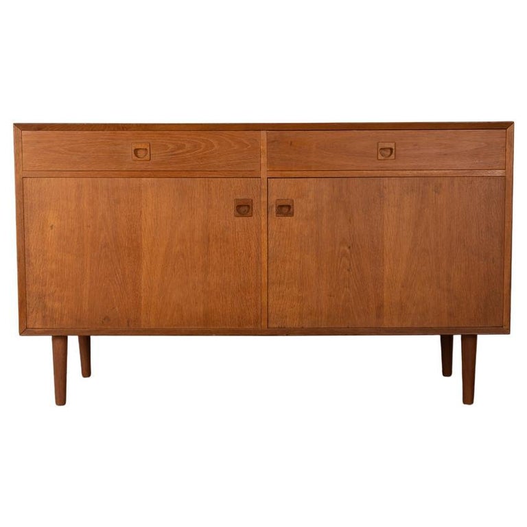 Vintage 1970s Sideboard in Oak Wood Danish Design For Sale at 1stDibs