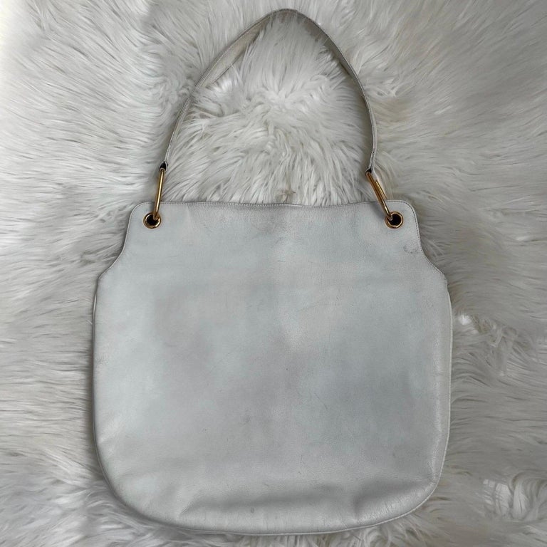 Vintage 80s Gucci GG White Shoulder Bag Crossbody with Gold Belt Chain ...
